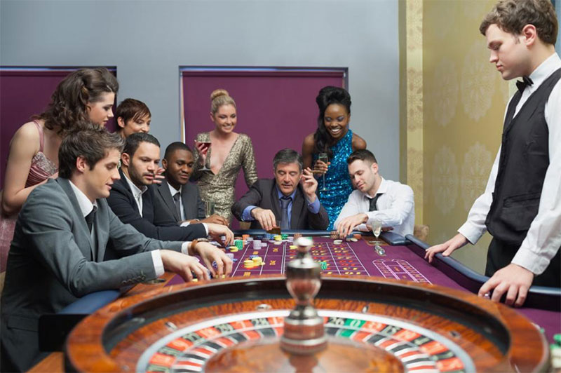 Do's and Don'ts of Organizing a Casino Night Party